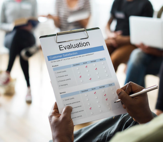 67 Powerful Evaluation Comments for Performance Reviews