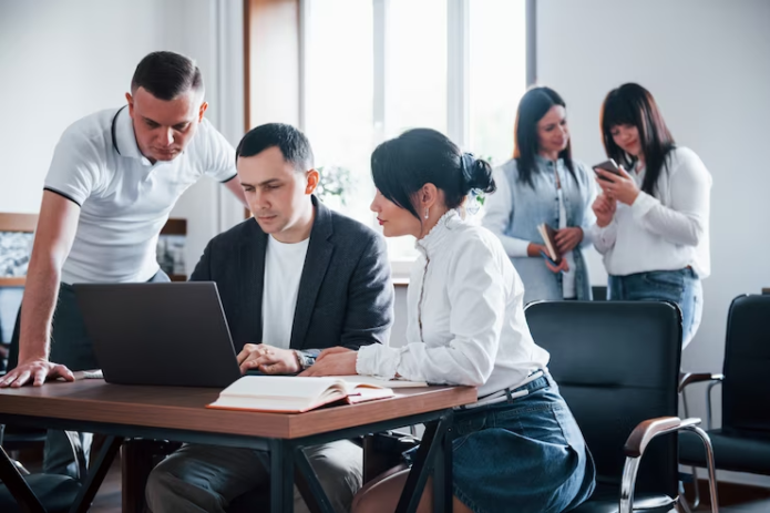 8 Most Effective Employee Training Methodologies for Workplaces