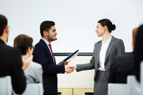 9 Tips for Successful Employee Induction: Powerful Guide