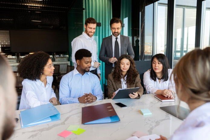 Preboarding and Onboarding: 10 Key Similarities & Differences Powerful ...